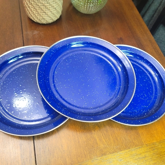 Dining | Vintage Blue Speckled Enamelware Plates 1 Set Of 3 | Poshmark